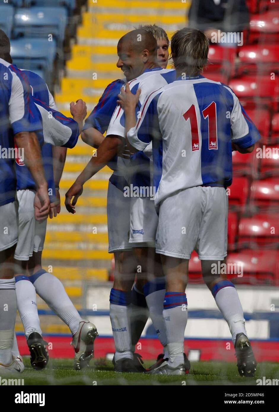Blackburn Rovers' Steven Reid celebrates scoring the 1st goal against ...