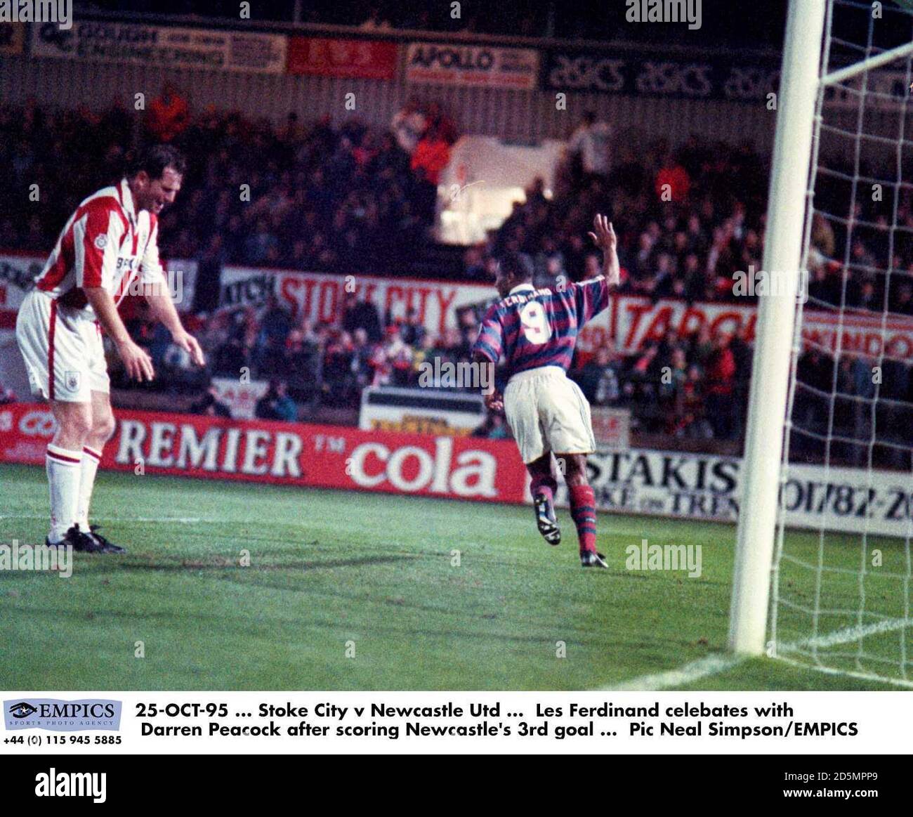 25-OCT-95 ... Stoke City v Newcastle United ... Les Ferdinand ...