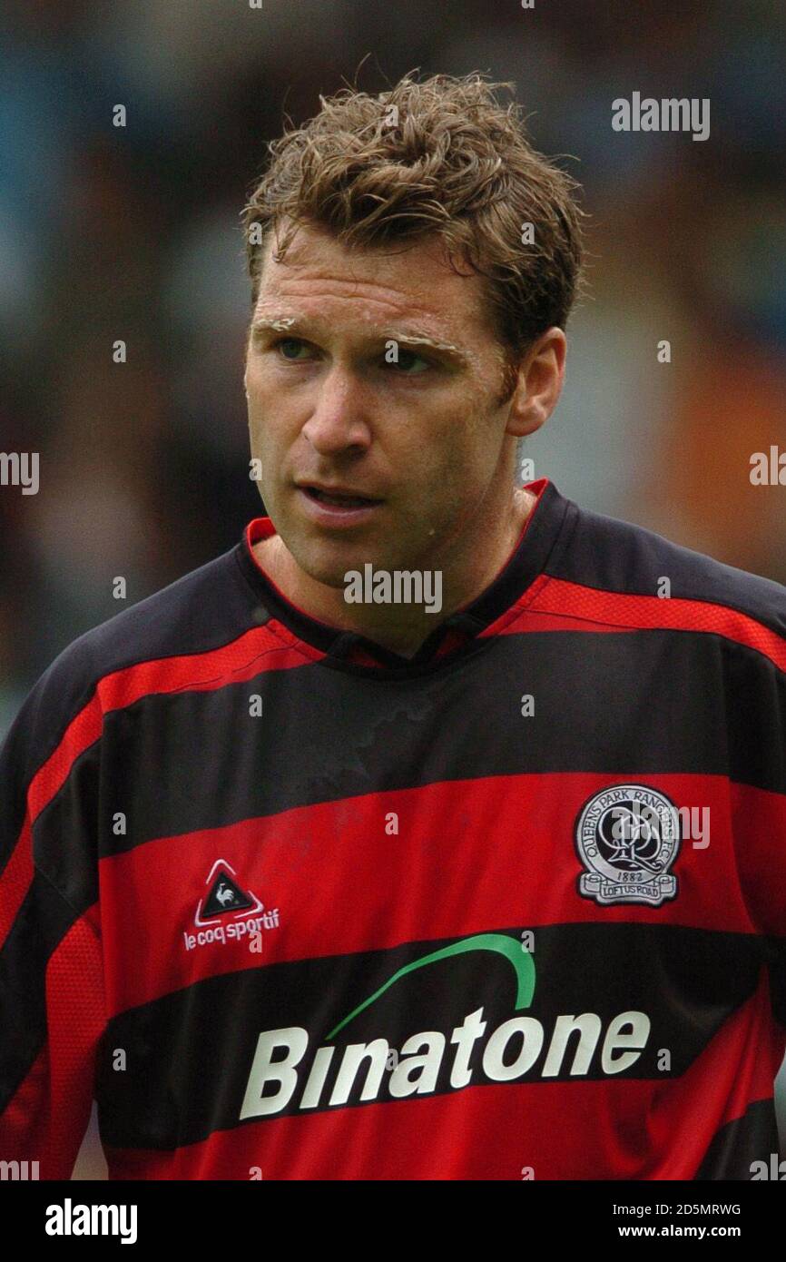 Queens park rangers kevin gallen hi-res stock photography and images ...