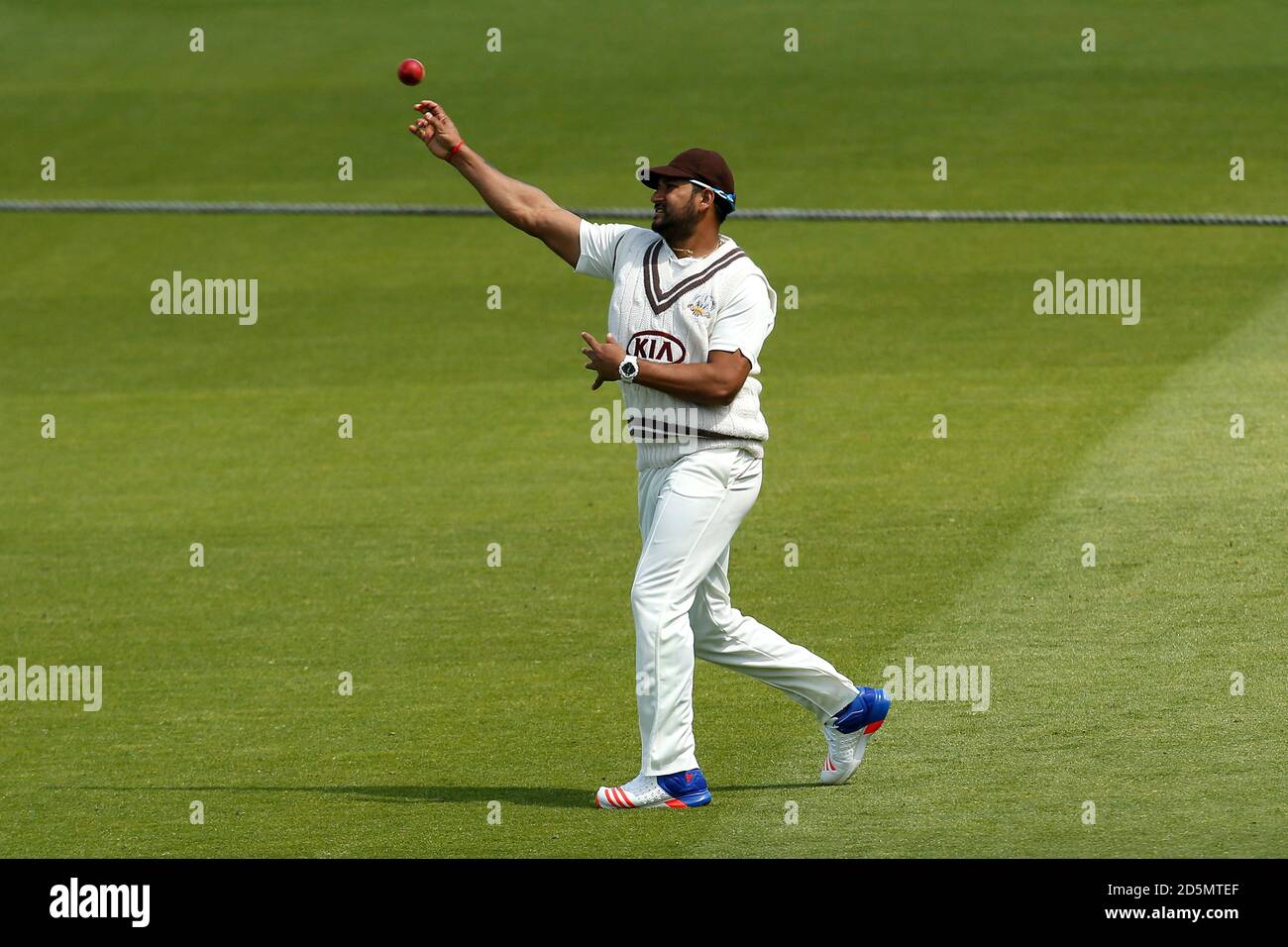 Surrey's Ravi Rampaul in action Stock Photo - Alamy