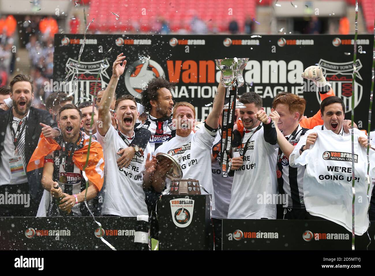Vanarama final trophy hi-res stock photography and images - Alamy