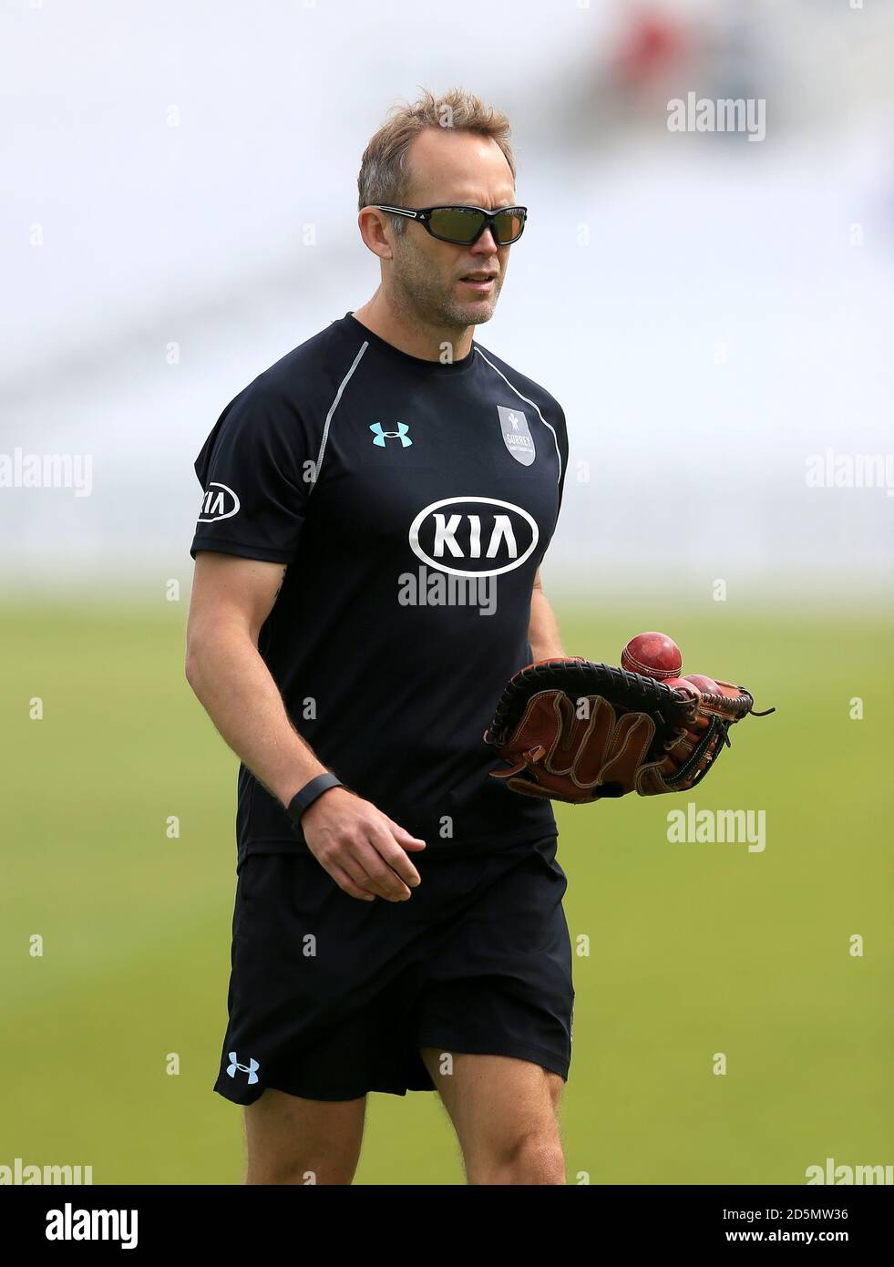 Surrey assistant head coach Stuart Barnes Stock Photo - Alamy