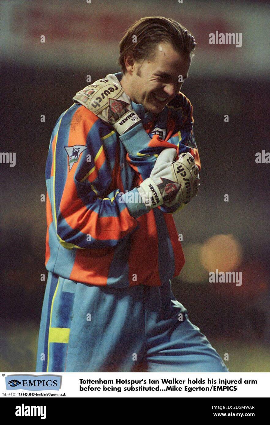 Tottenham hotspurs ian walker hi-res stock photography and images - Alamy