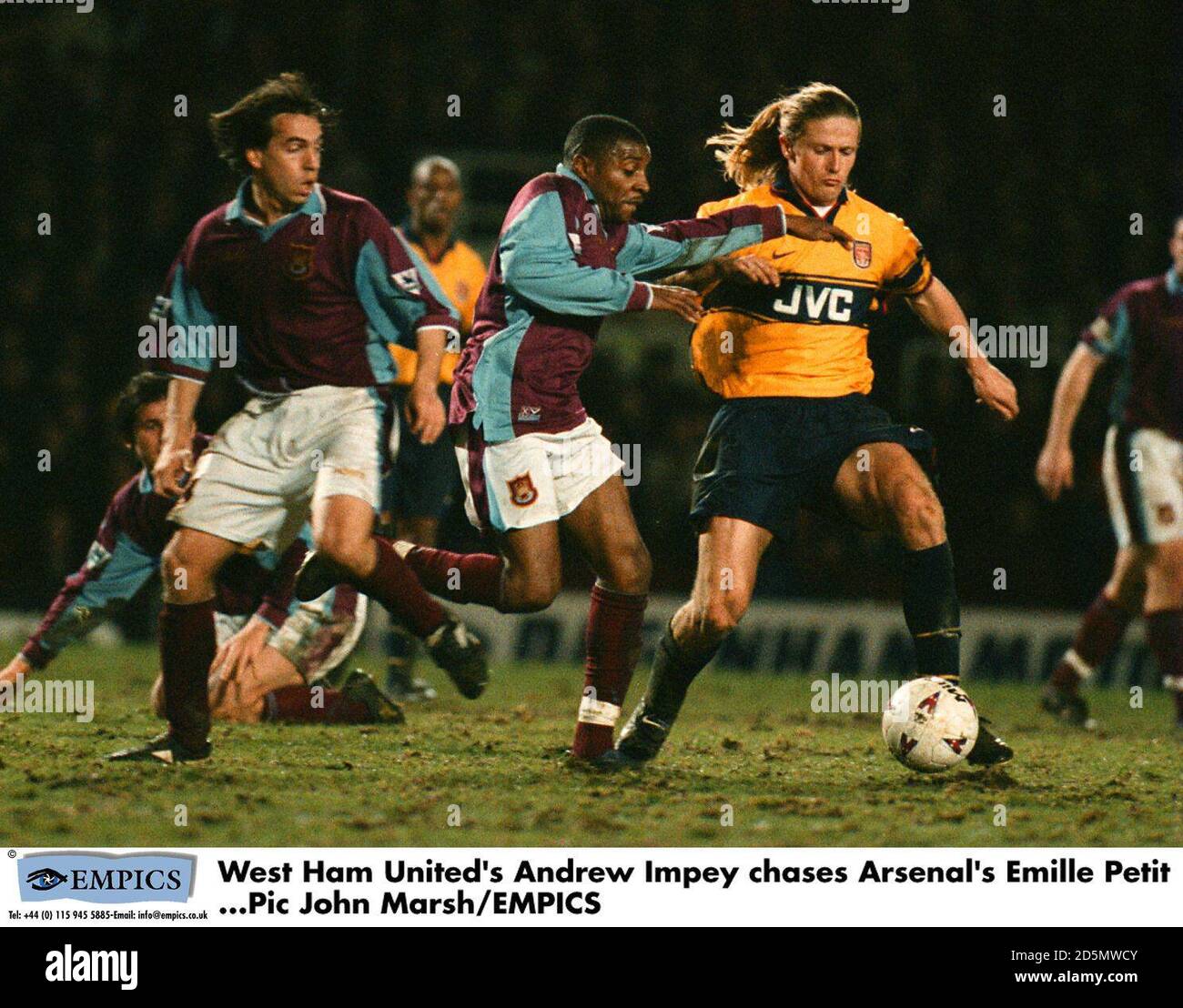 Football action emmanuel petit hi-res stock photography and images - Alamy