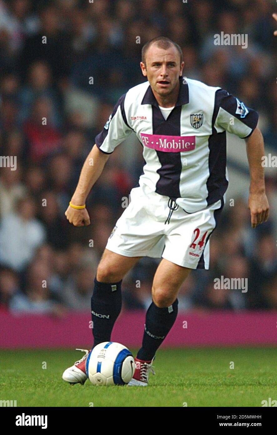 Wallwork hi-res stock photography and images - Alamy