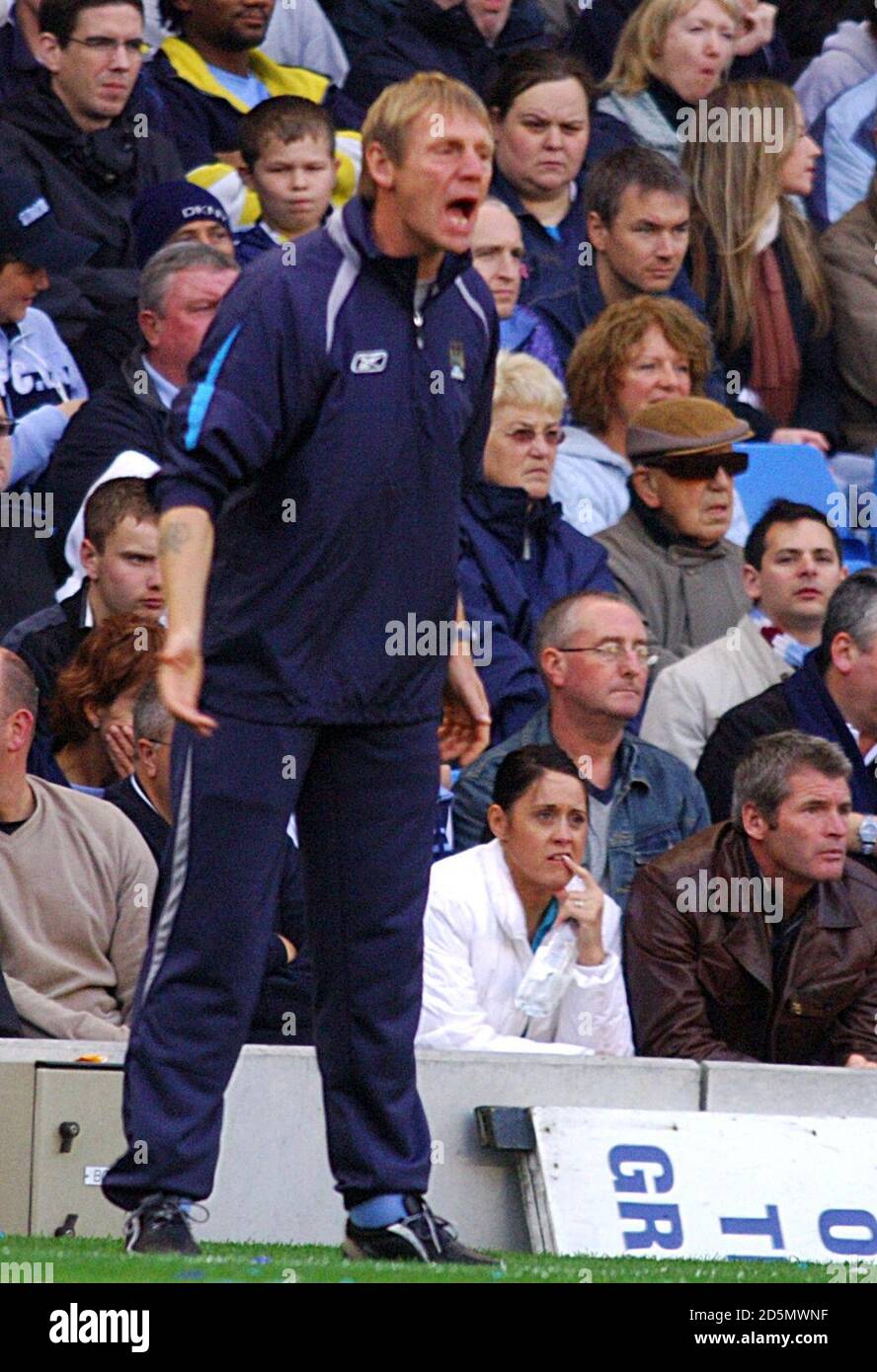 Manchester City manager Stuart Pearce Stock Photo - Alamy