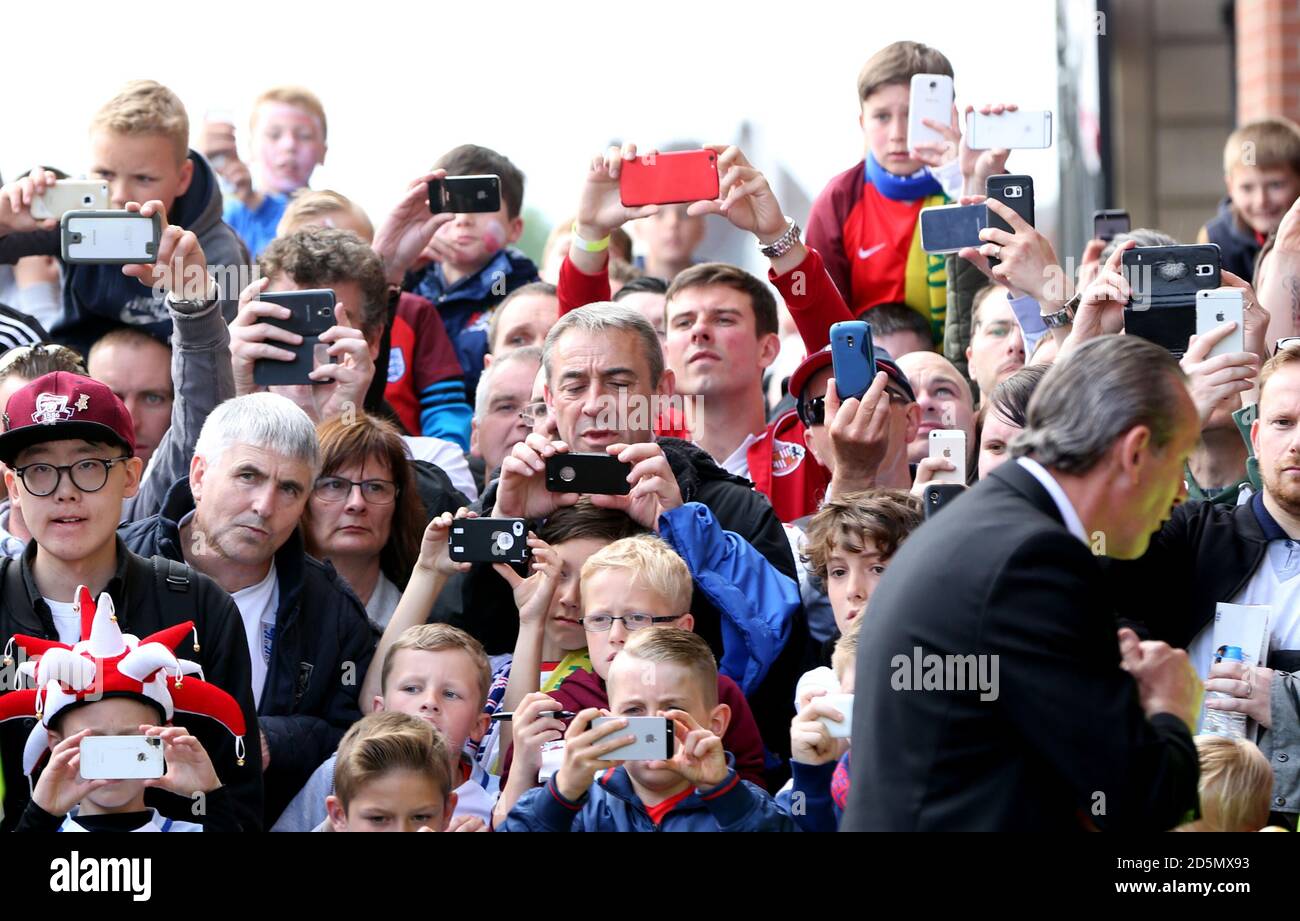Football fans england film hi-res stock photography and images - Alamy