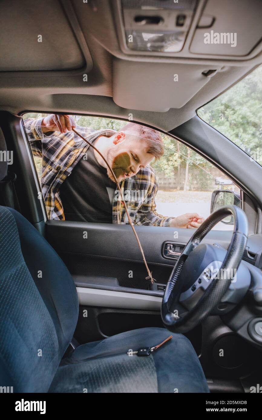 Man forget door hi-res stock photography and images - Alamy