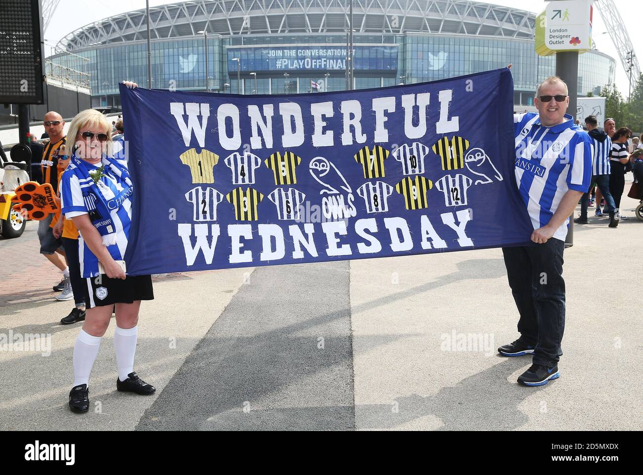 Sheffield Wednesday fans show their support outside the ground before ...