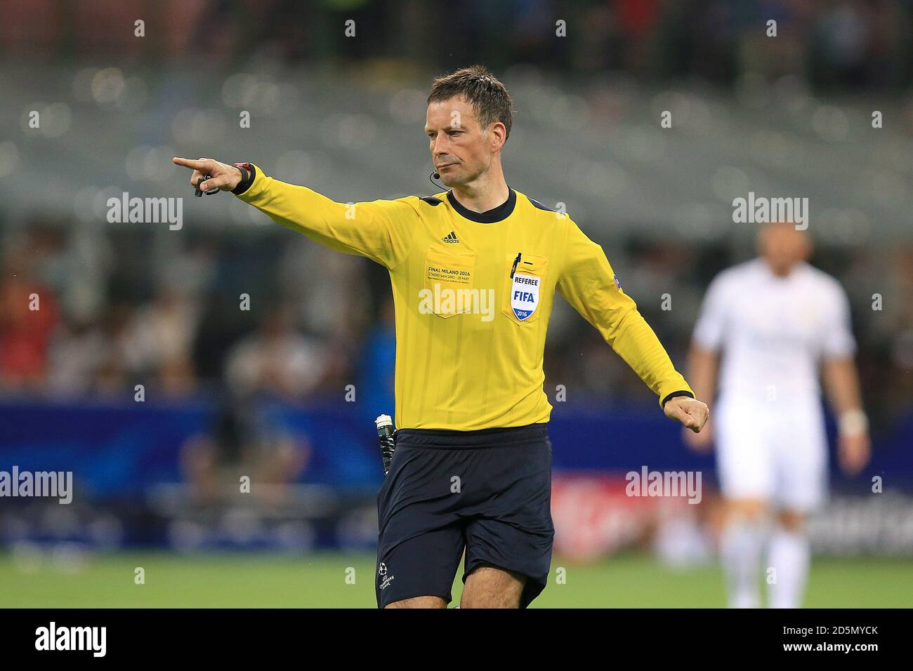 Match referee Mark Clattenburg Stock Photo - Alamy