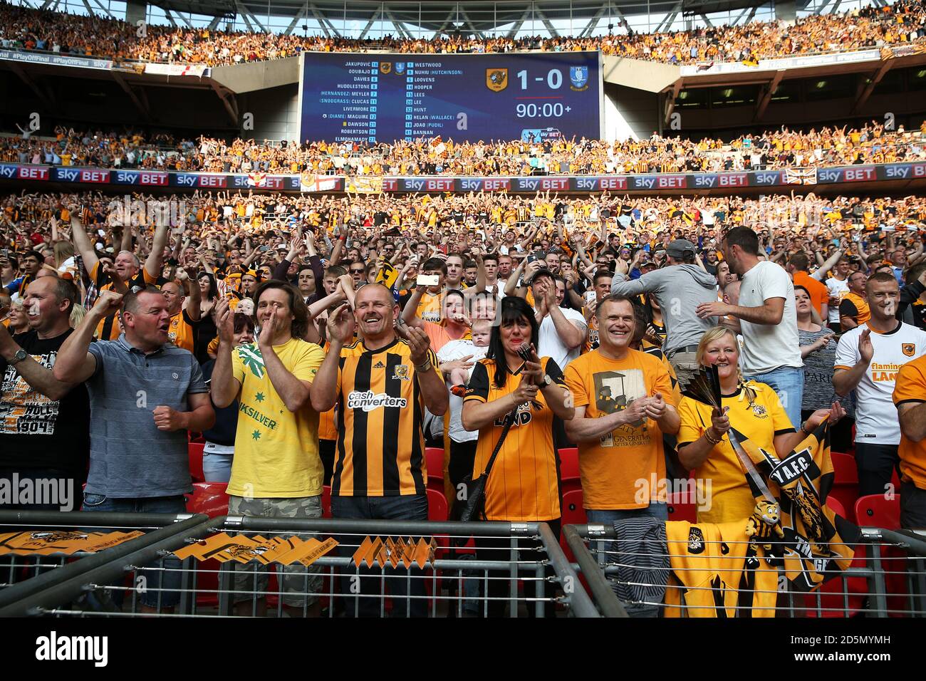 Hull City fans in the stands at Wembley Stadium Stock Photo - Alamy