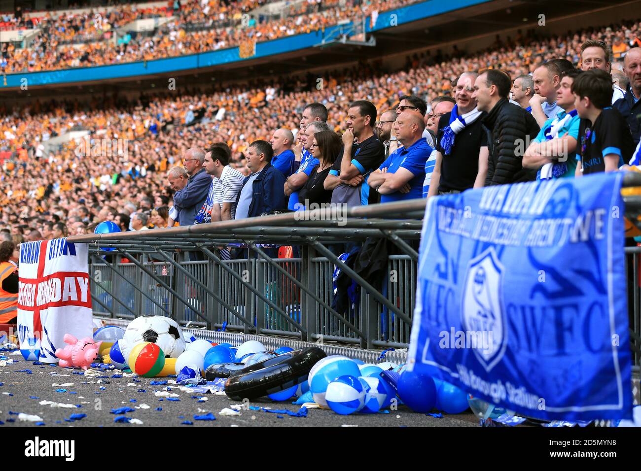 Sheffield wednesday flag hi-res stock photography and images - Alamy