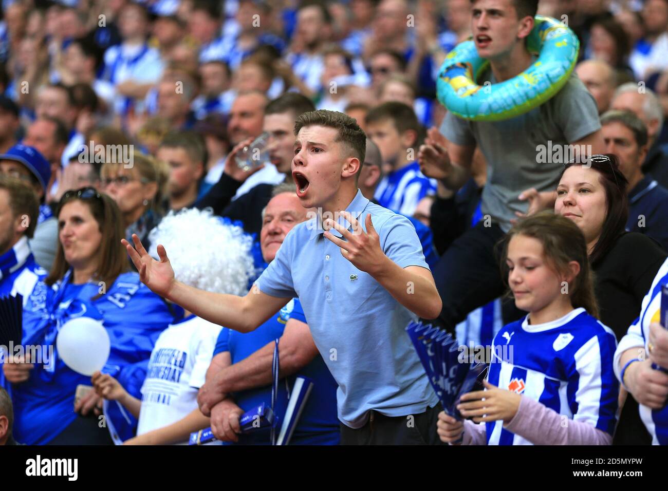 Sheffield wednesday fan in hi-res stock photography and images - Alamy