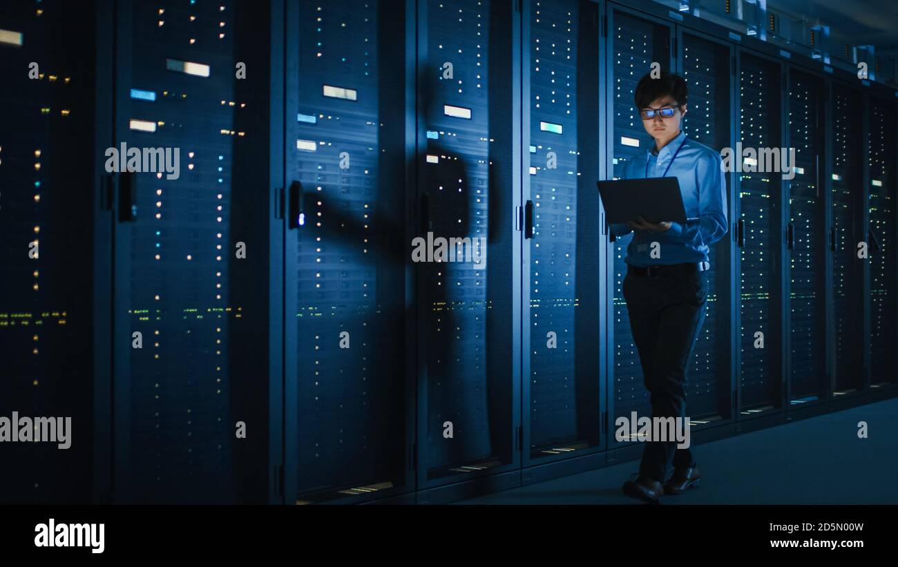 Dark operational room hi-res stock photography and images - Alamy
