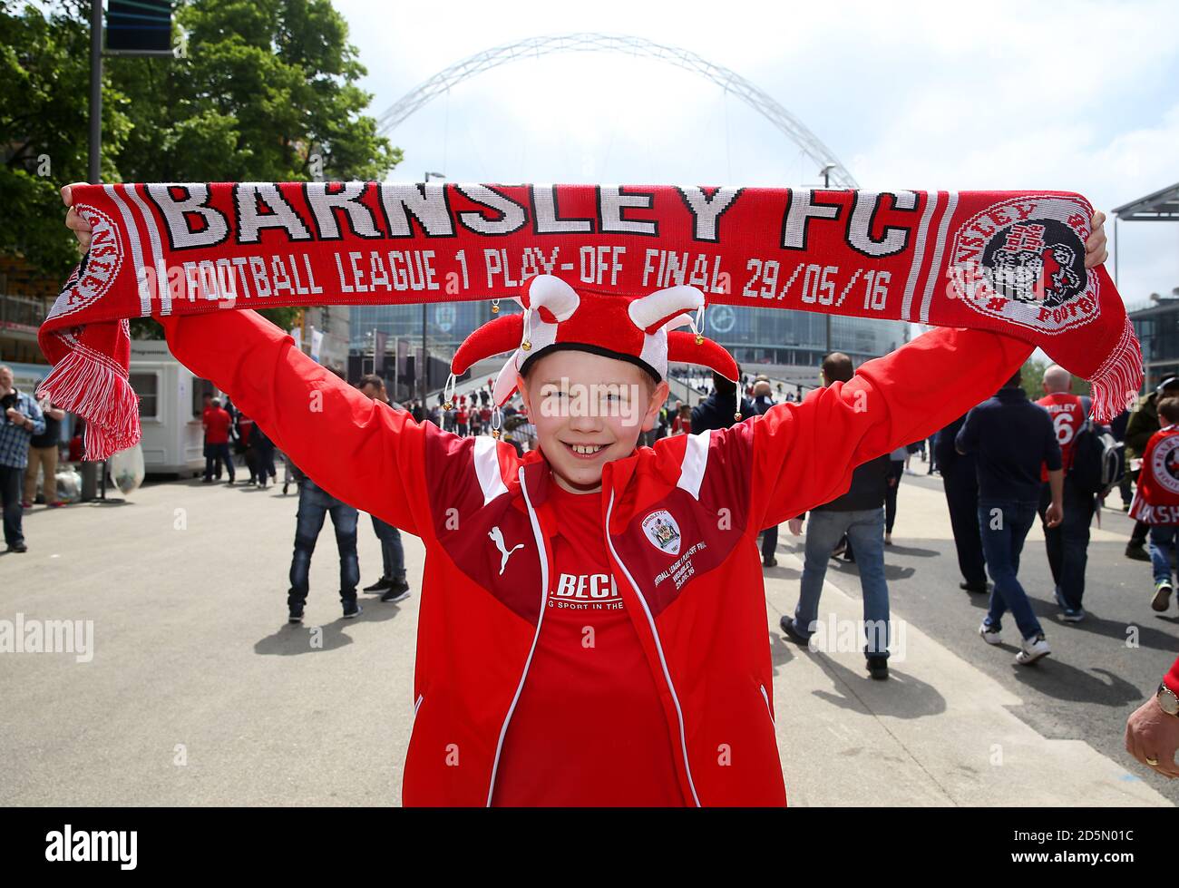 Barnsley fans arriving at Wembley Stadium Stock Photo - Alamy