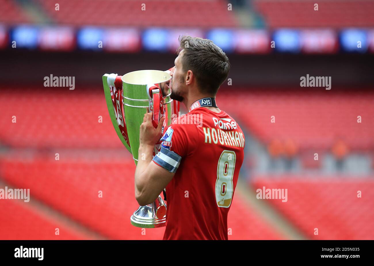 Barnsley's Conor Hourihane celebrates with the trophy Stock Photo - Alamy