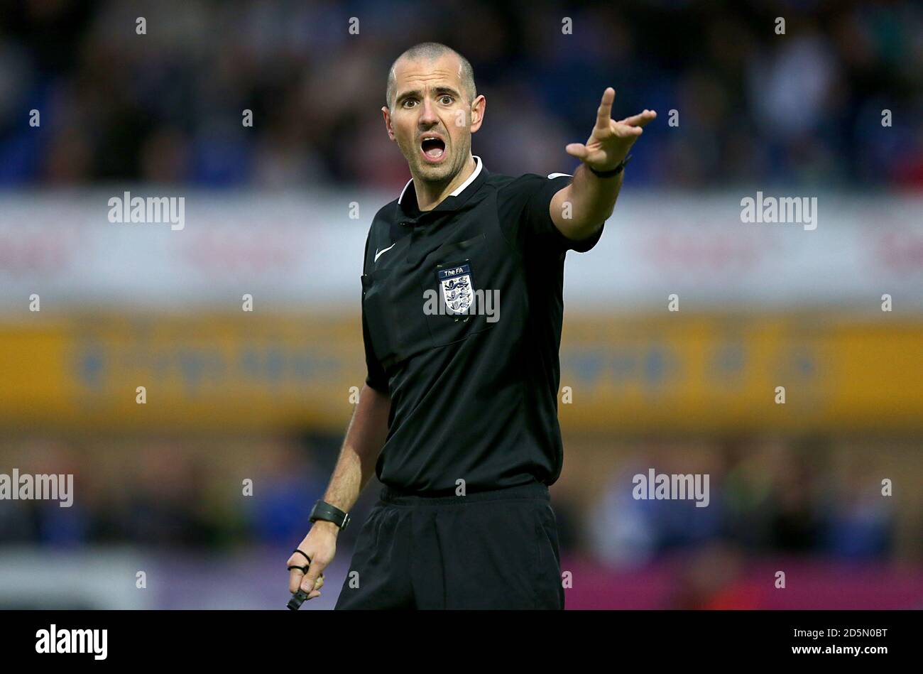 Referee Nigel Lugg Stock Photo - Alamy
