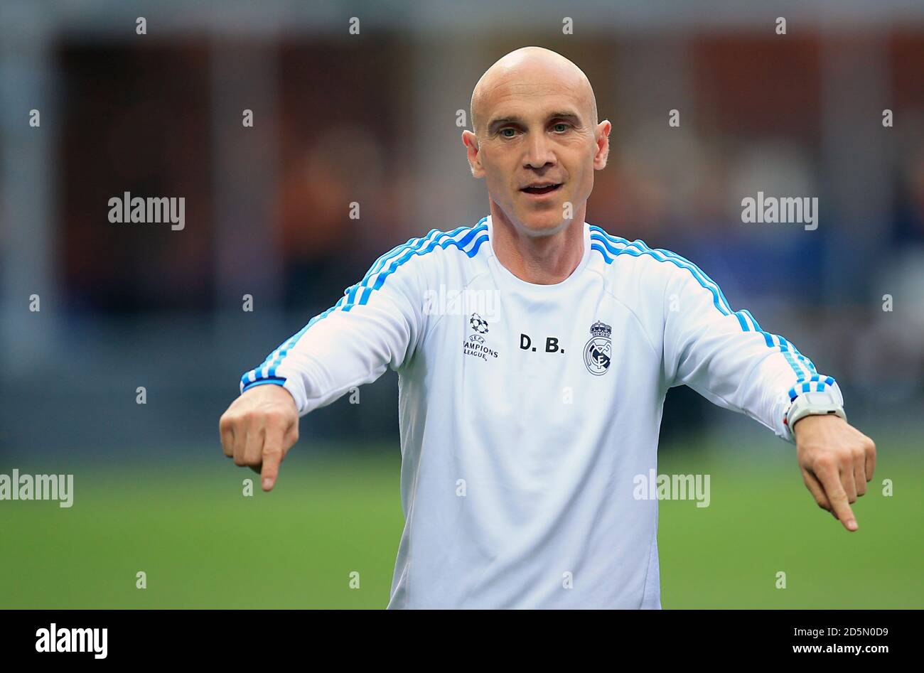 Real madrid assistant coach hi-res stock photography and images - Alamy