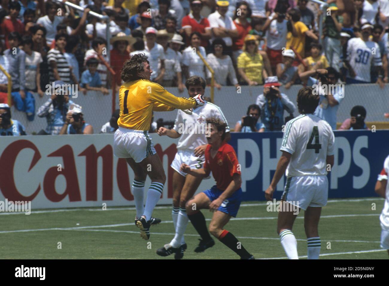 World cup 1986 hi-res stock photography and images - Alamy