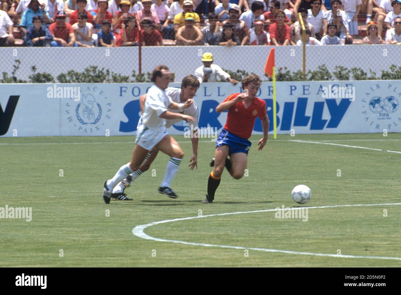 1986 world cup hi-res stock photography and images - Alamy