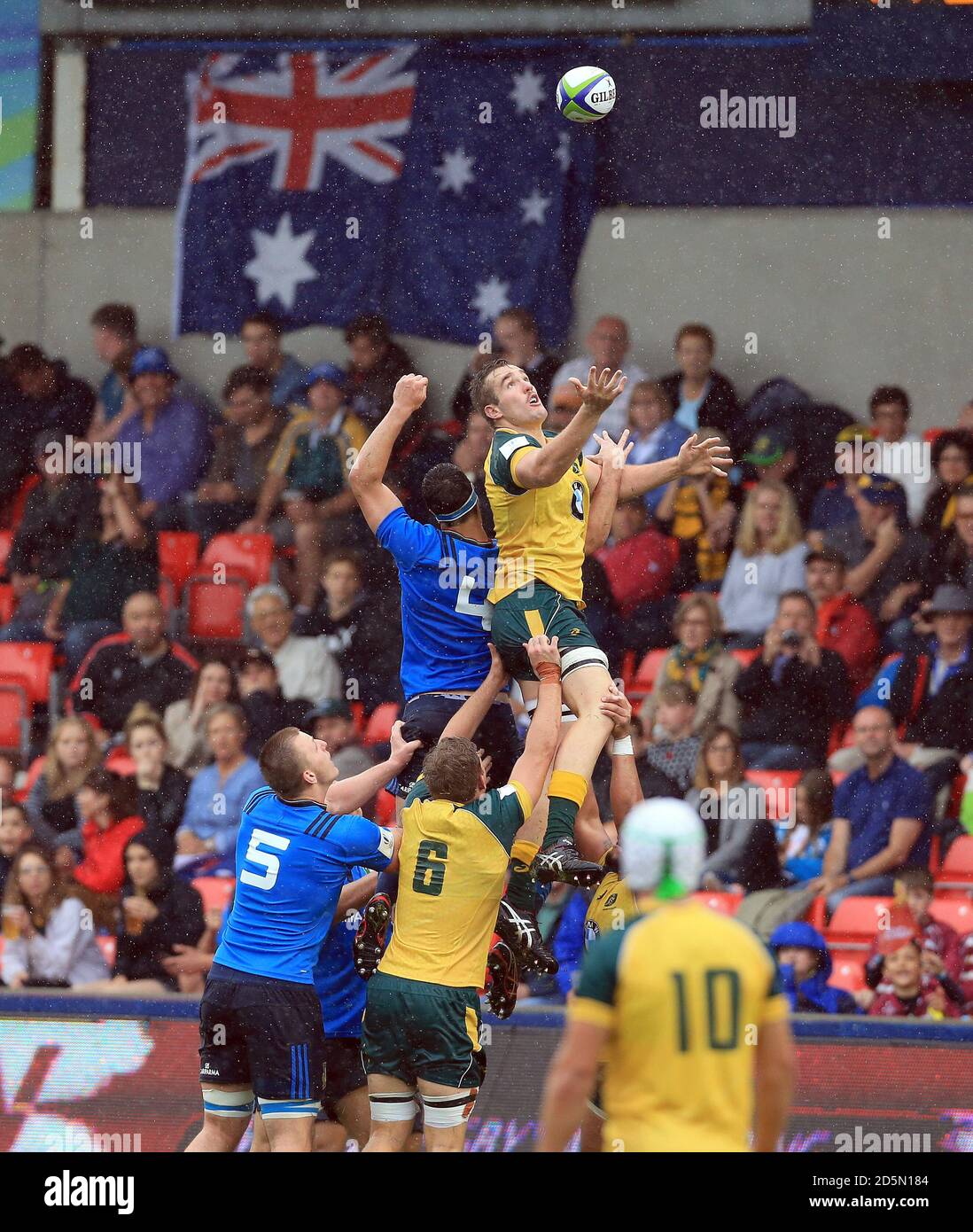 Rugby contest hi-res stock photography and images - Alamy