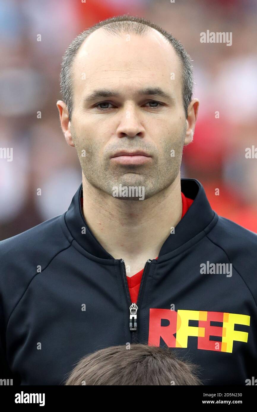 Andres iniesta portrait hi-res stock photography and images - Alamy