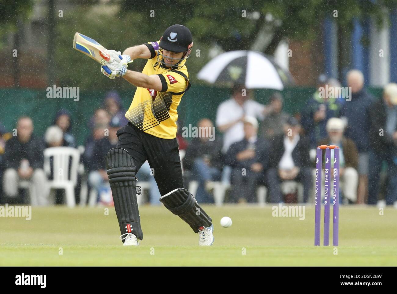 Cricket ed joyce hi-res stock photography and images - Alamy