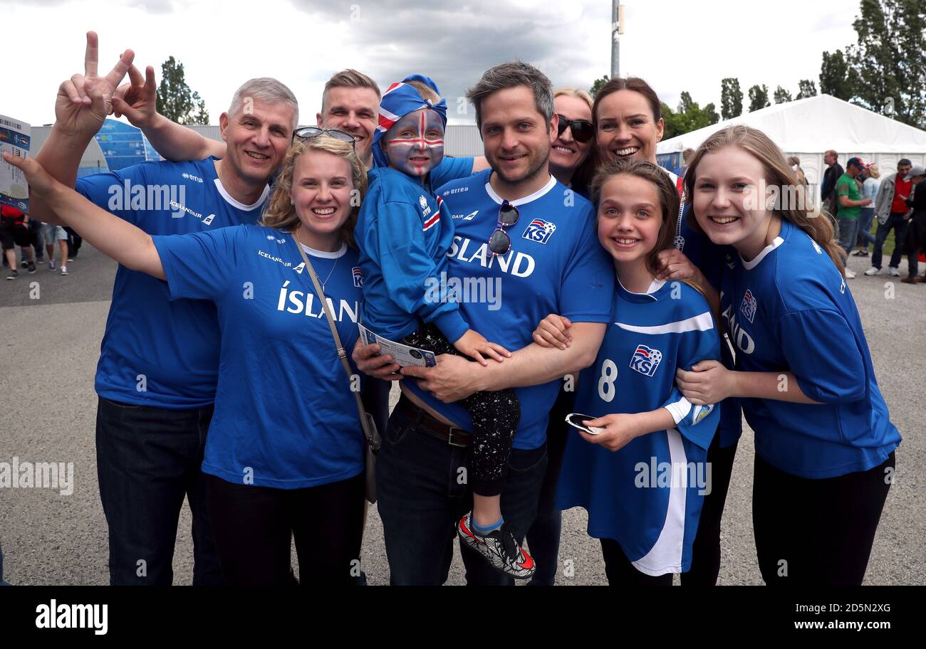Iceland fan face paint hi-res stock photography and images - Alamy
