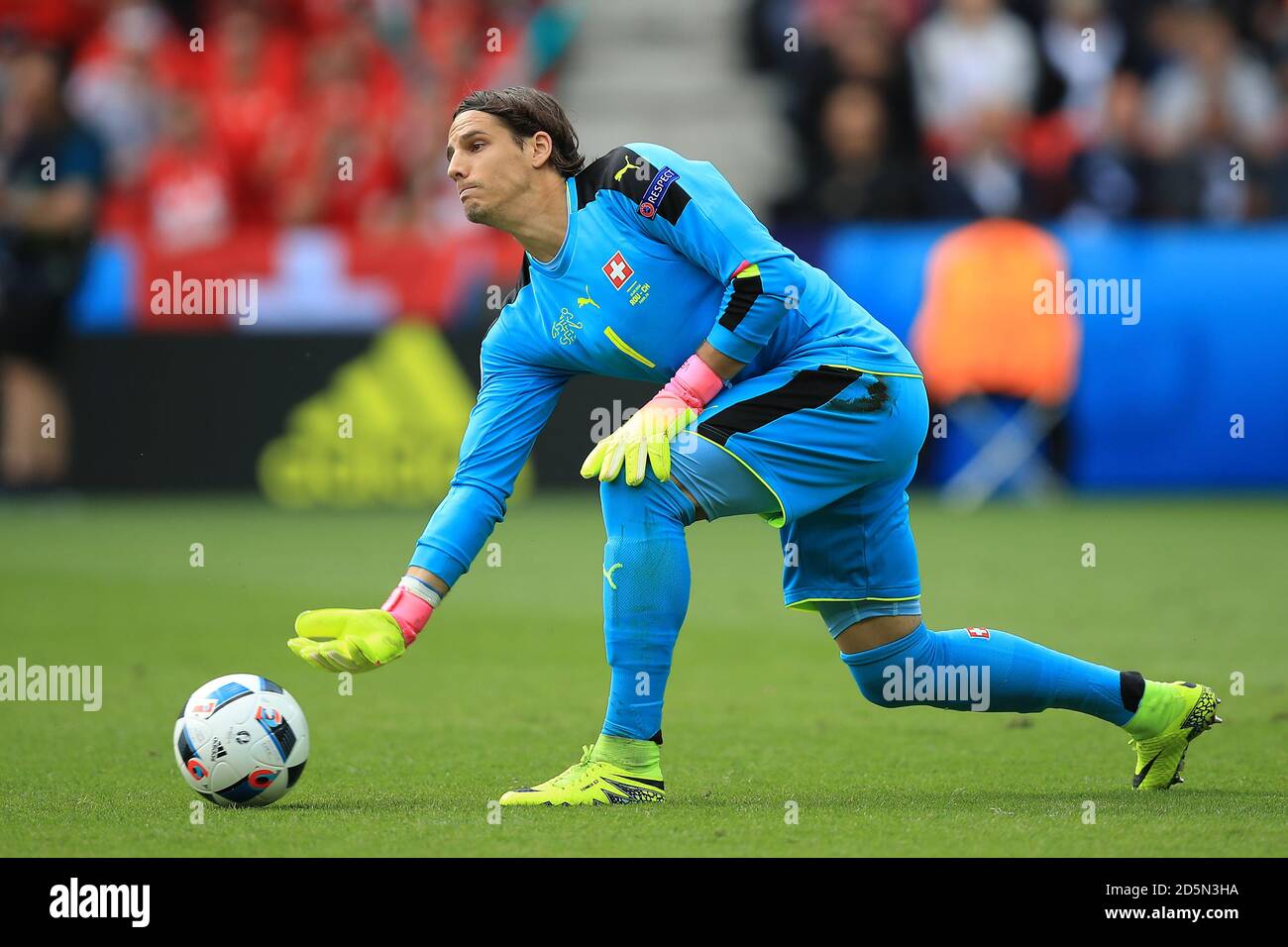 Switzerland goalkeeper Yann Sommer Stock Photo - Alamy