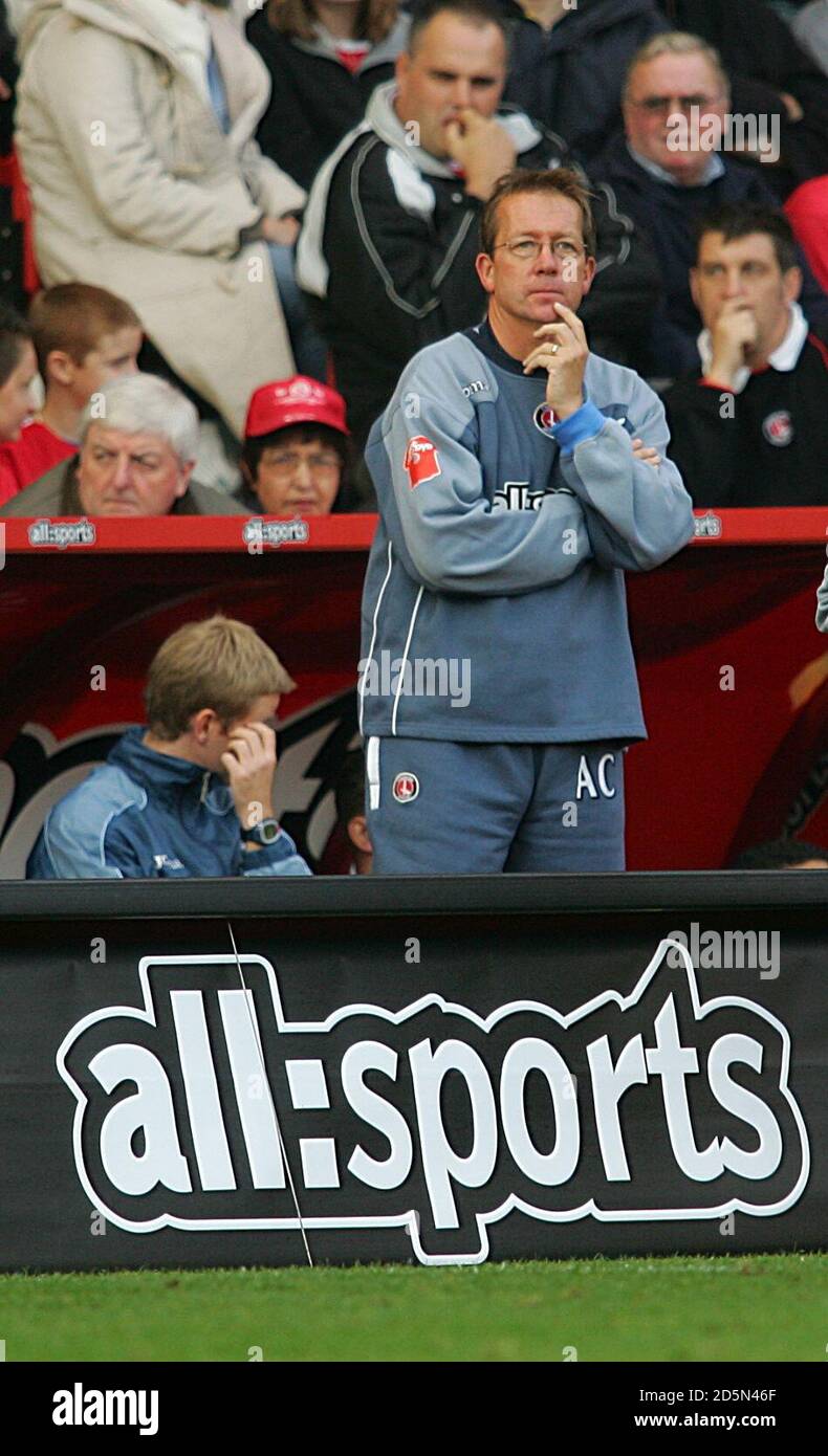Charlton athletics manager alan curbishley hi-res stock photography and ...