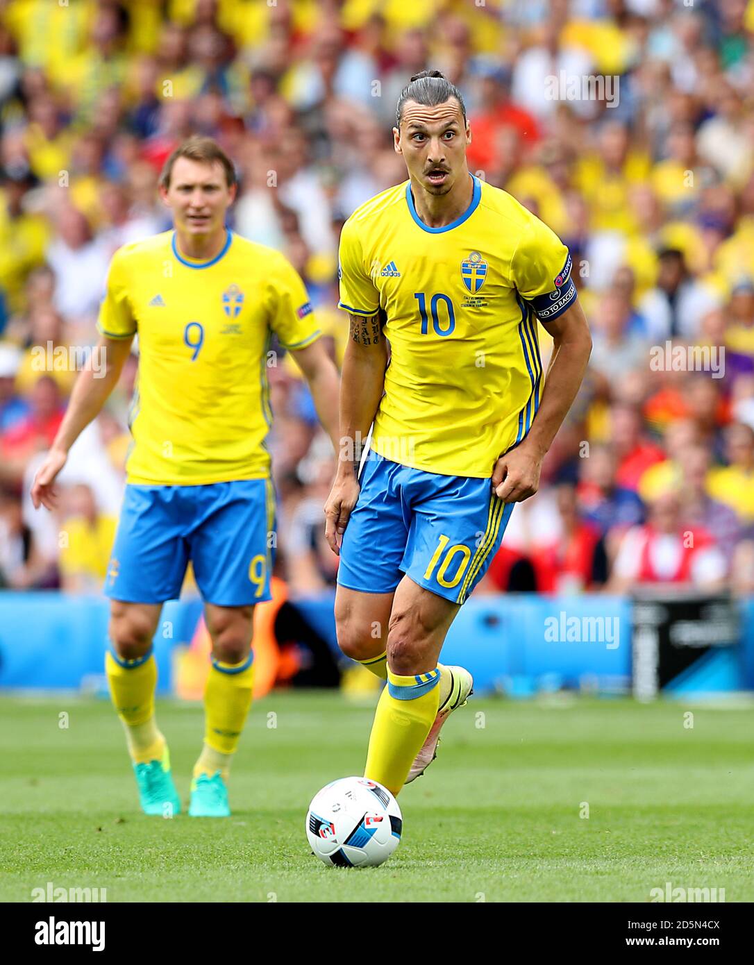 Sweden's Zlatan Ibrahimovic in action Stock Photo - Alamy