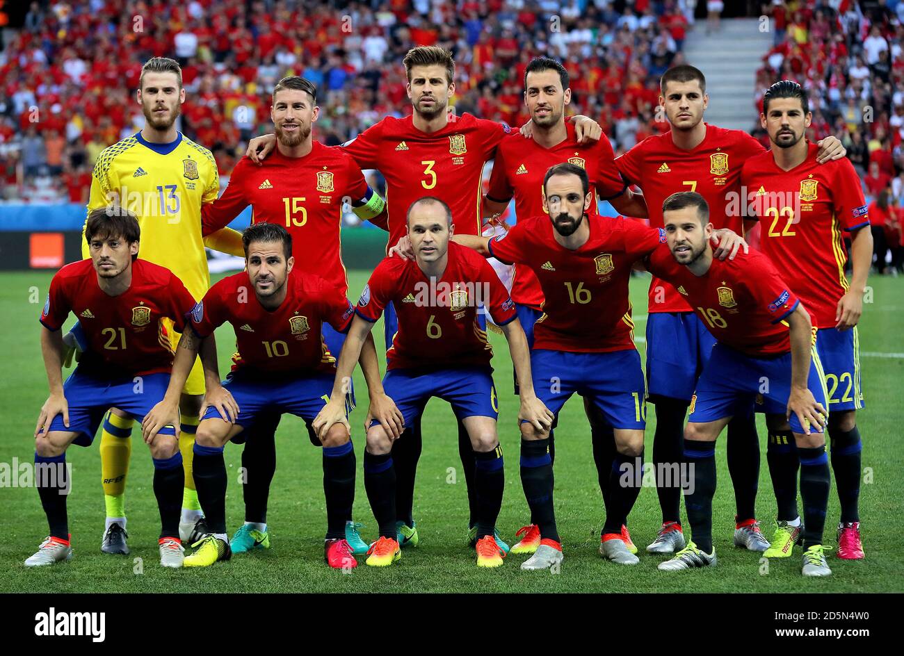 Spain team group Stock Photo - Alamy