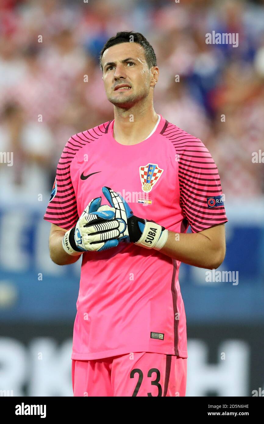 Croatia goalkeeper danijel subasic hi-res stock photography and images ...