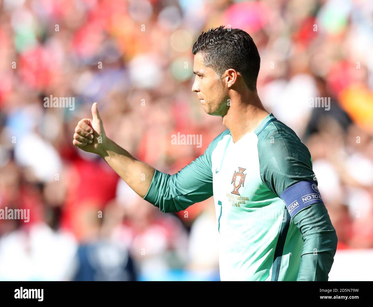 Portugal's Cristiano Ronaldo gives a thumbs up gesture Stock Photo - Alamy