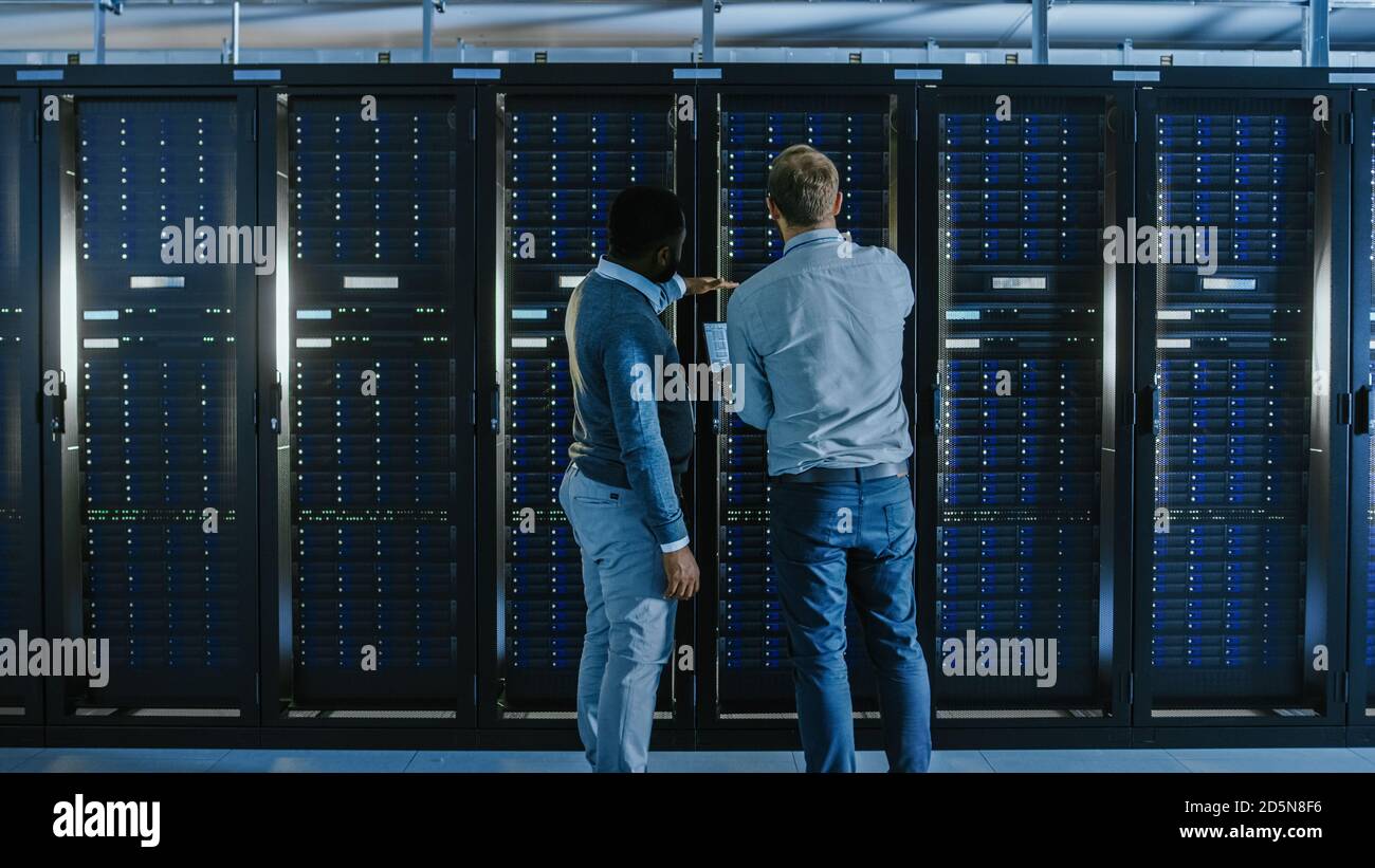 Ginger bearded data center technician hi-res stock photography and ...