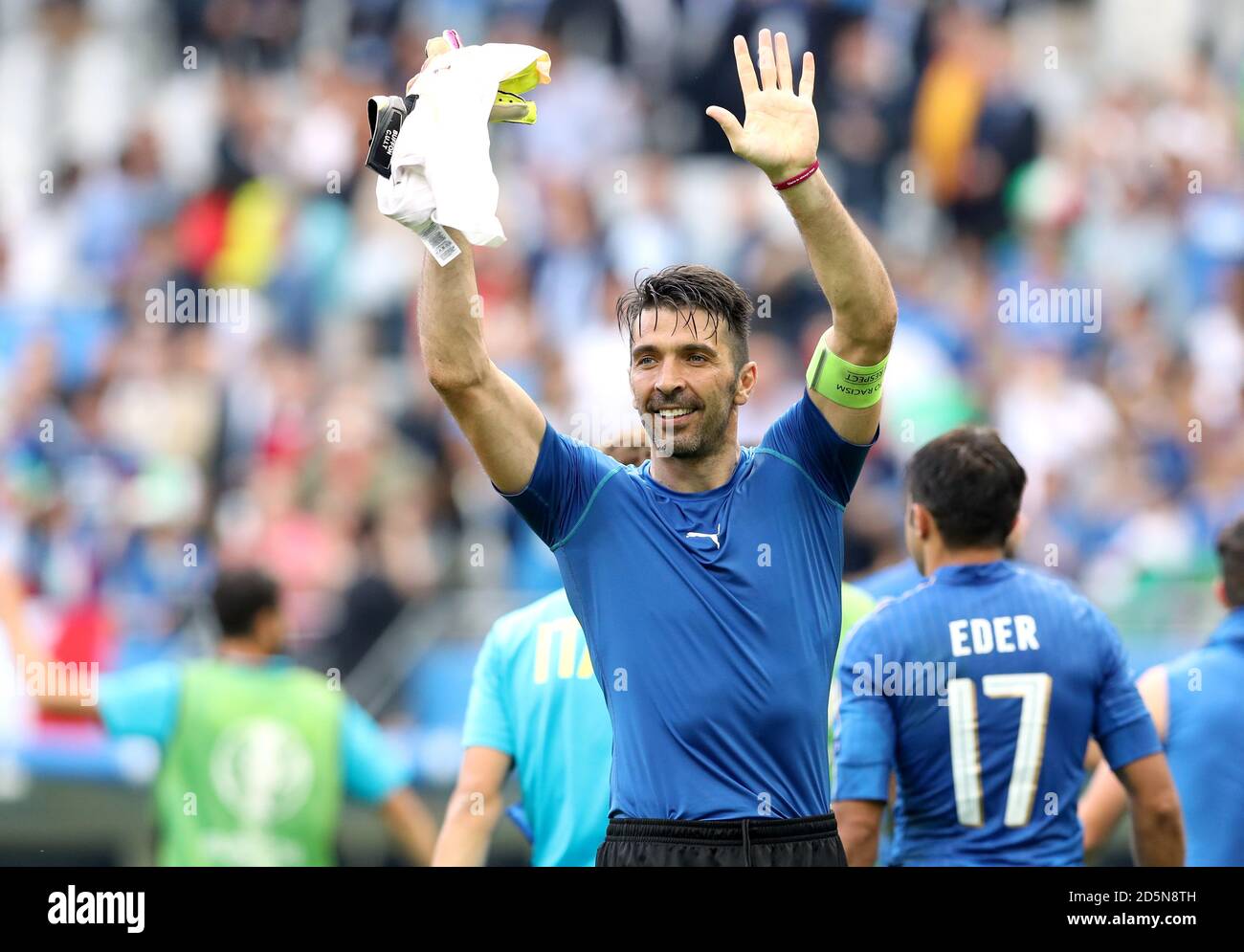 Italy goalkeeper Gianluigi Buffon celebrates victory after the match ...