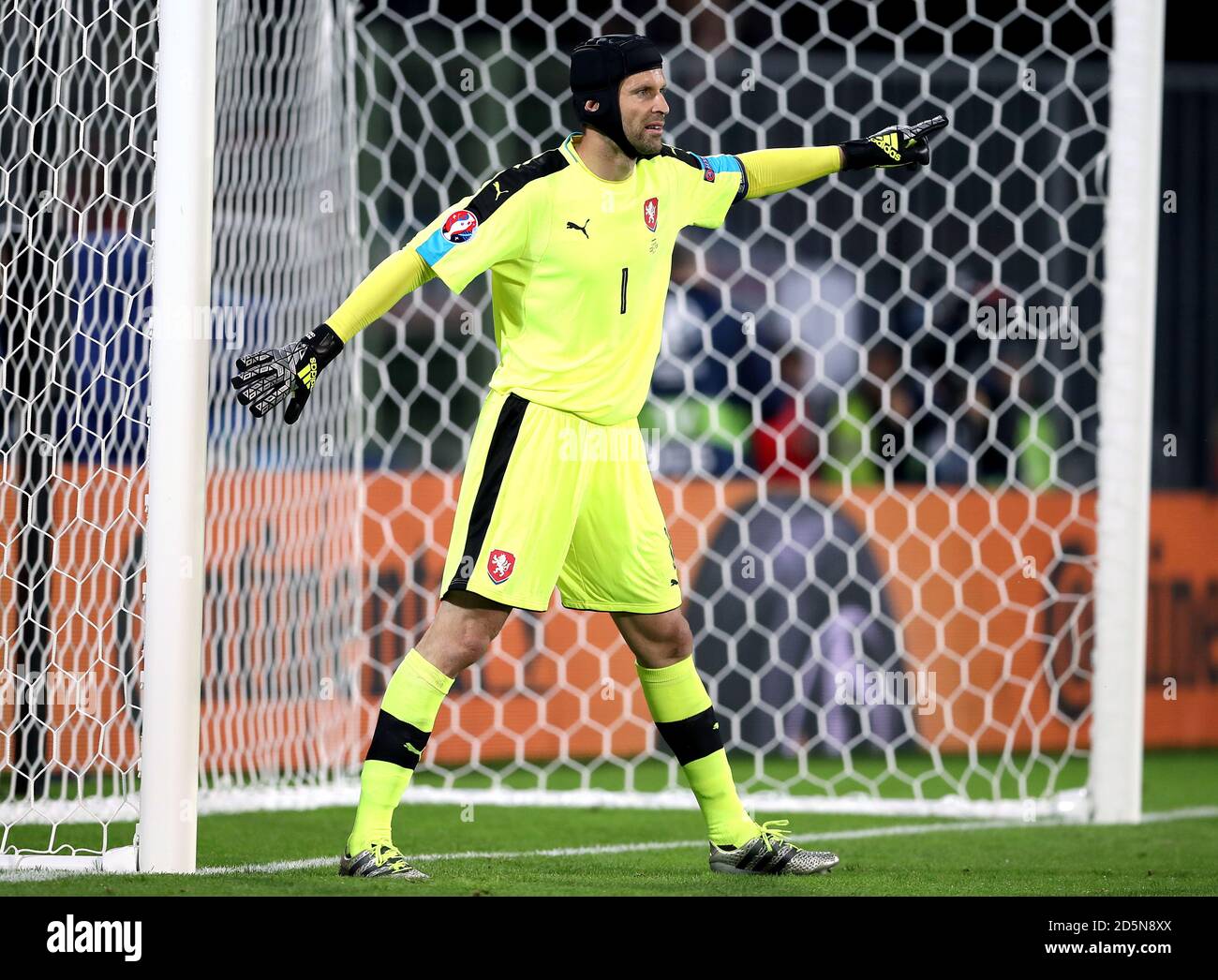 Czech Republic goalkeeper Petr Cech Stock Photo - Alamy
