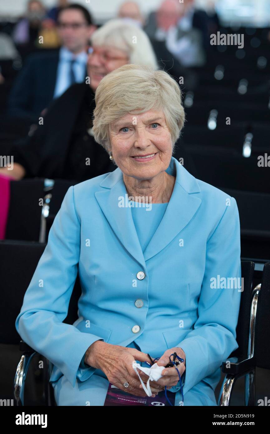 Frankfurt, Deutschland. 10th Oct, 2020. Dr. hc Friede SPRINGER ...