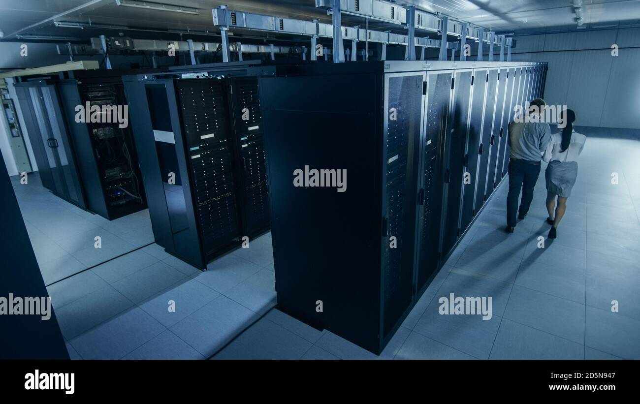 Computer processing racks hi-res stock photography and images - Alamy