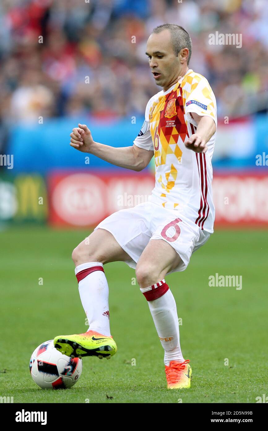Spain's Andres Iniesta Stock Photo - Alamy