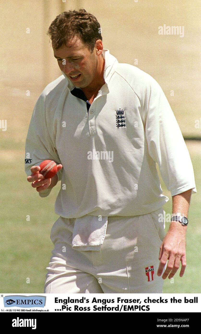 Cricket fraser hi-res stock photography and images - Alamy