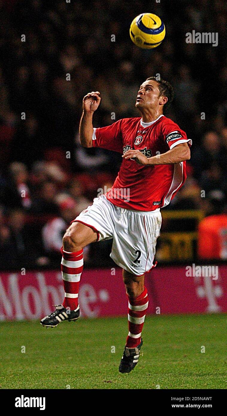 Charlton athletics luke young hi-res stock photography and images - Alamy