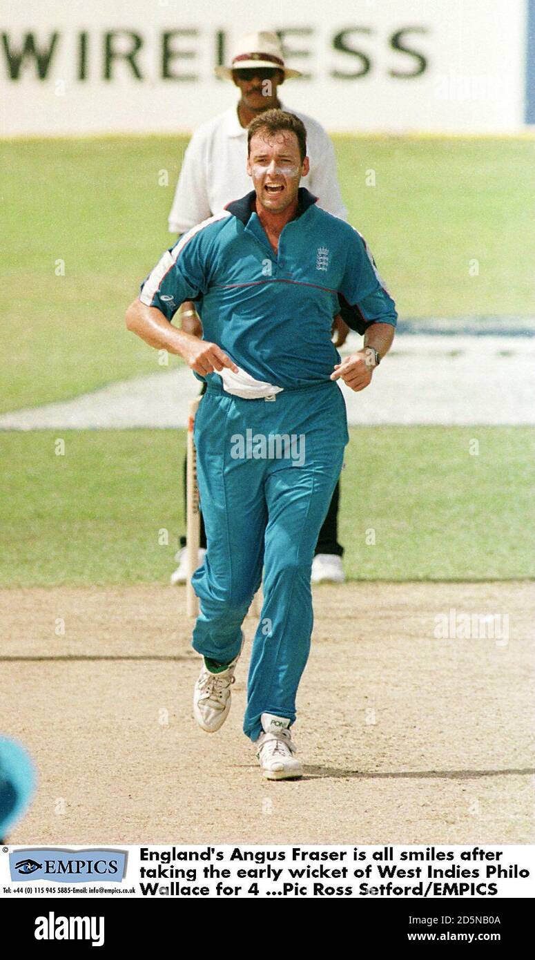 Angus wallace hi-res stock photography and images - Alamy