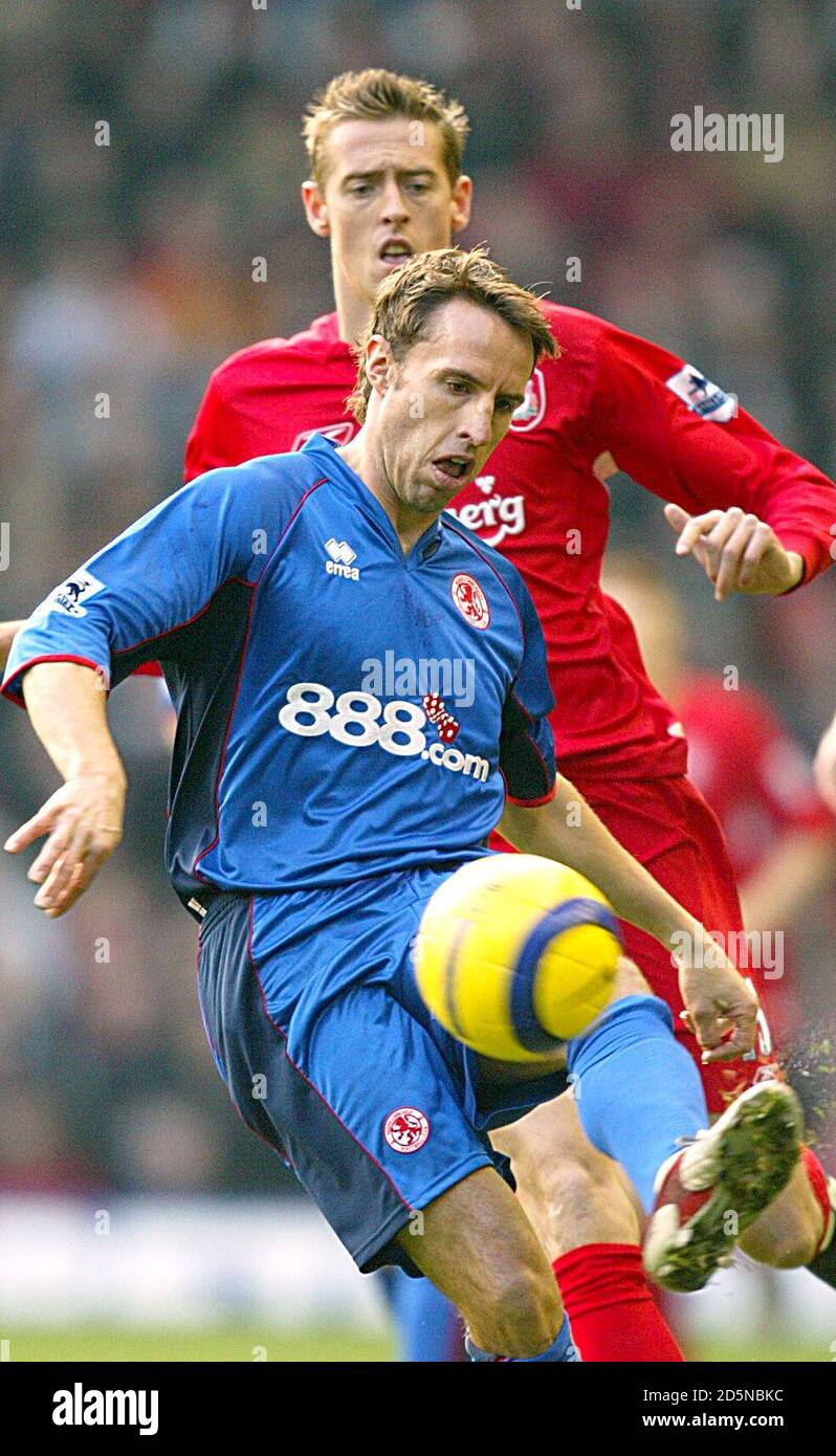Liverpool's Peter Crouch and Middlesbrough's Gareth Southgate Stock ...