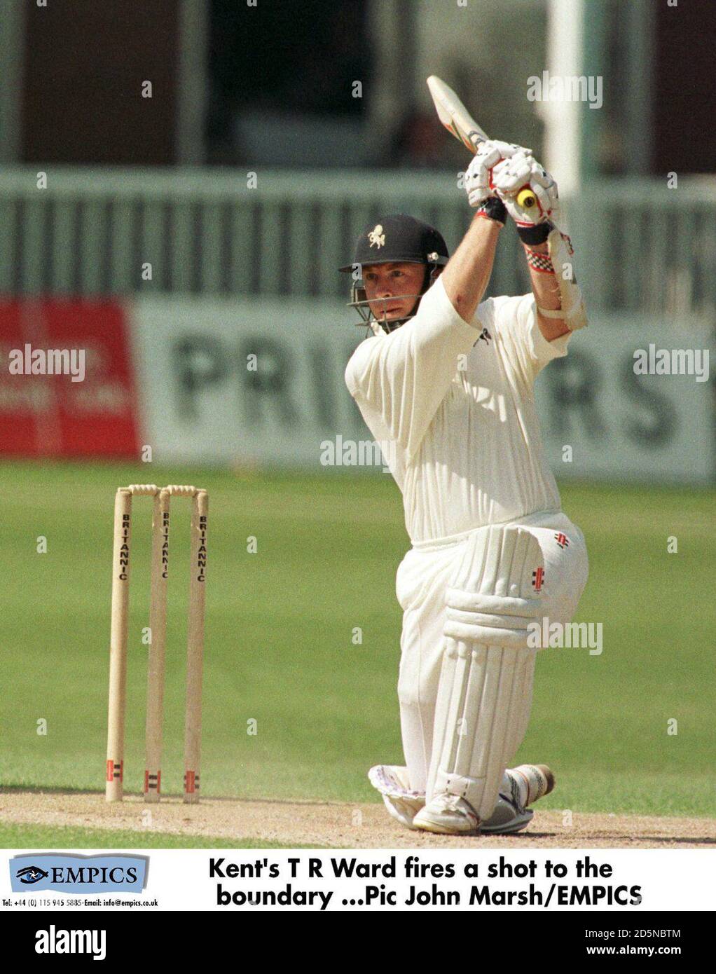 Kent's Trevor Ward fires a shot to the boundary Stock Photo - Alamy