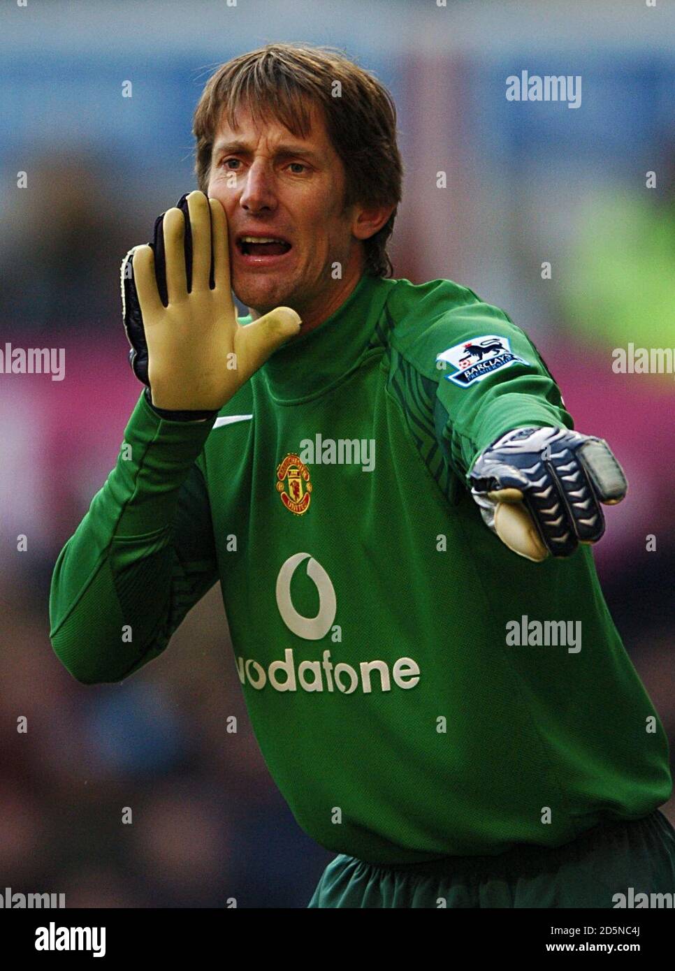 Manchester United goalkeeper Edwin Van der Sar Stock Photo - Alamy