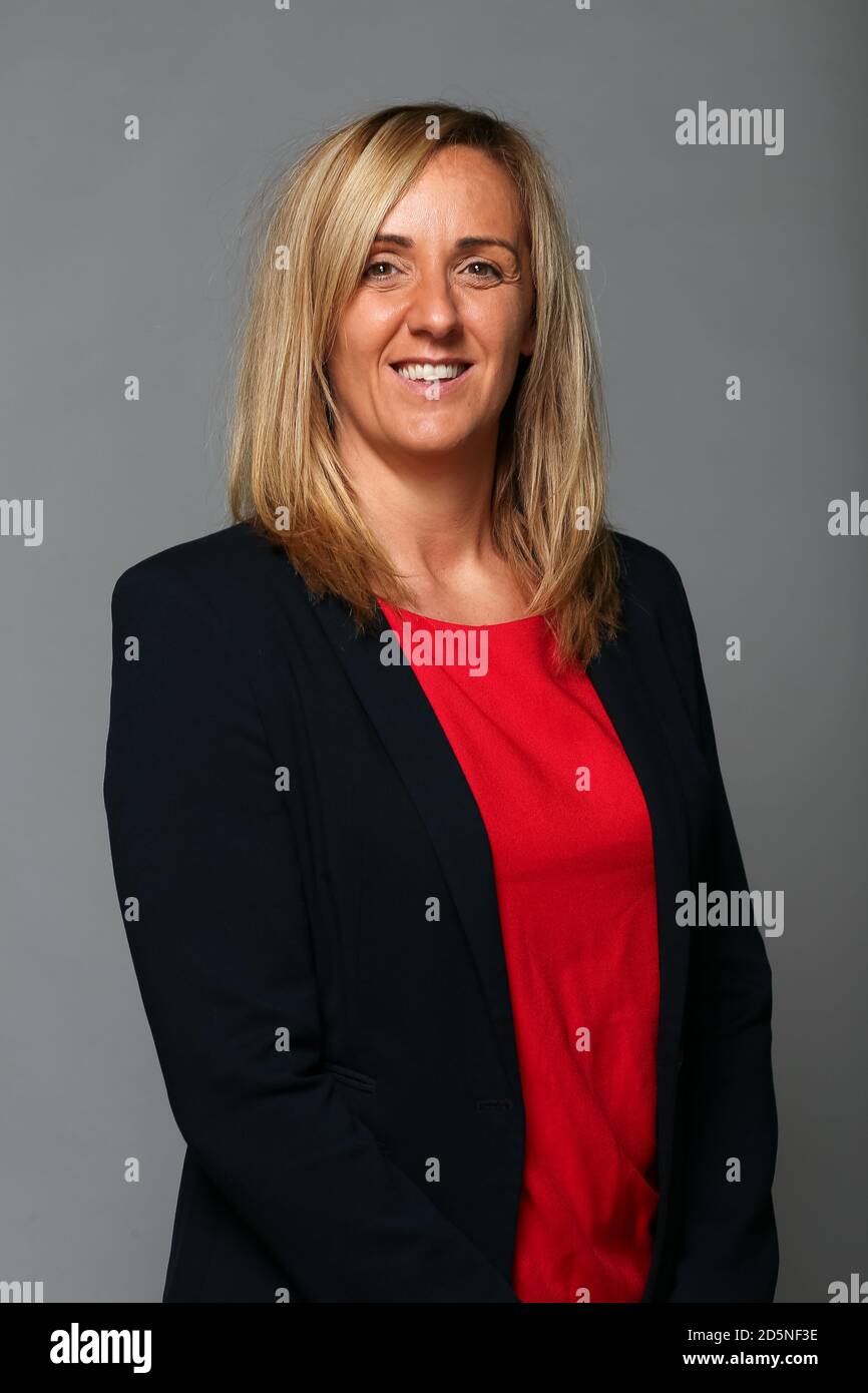 Netball coach tracey neville hi-res stock photography and images - Alamy