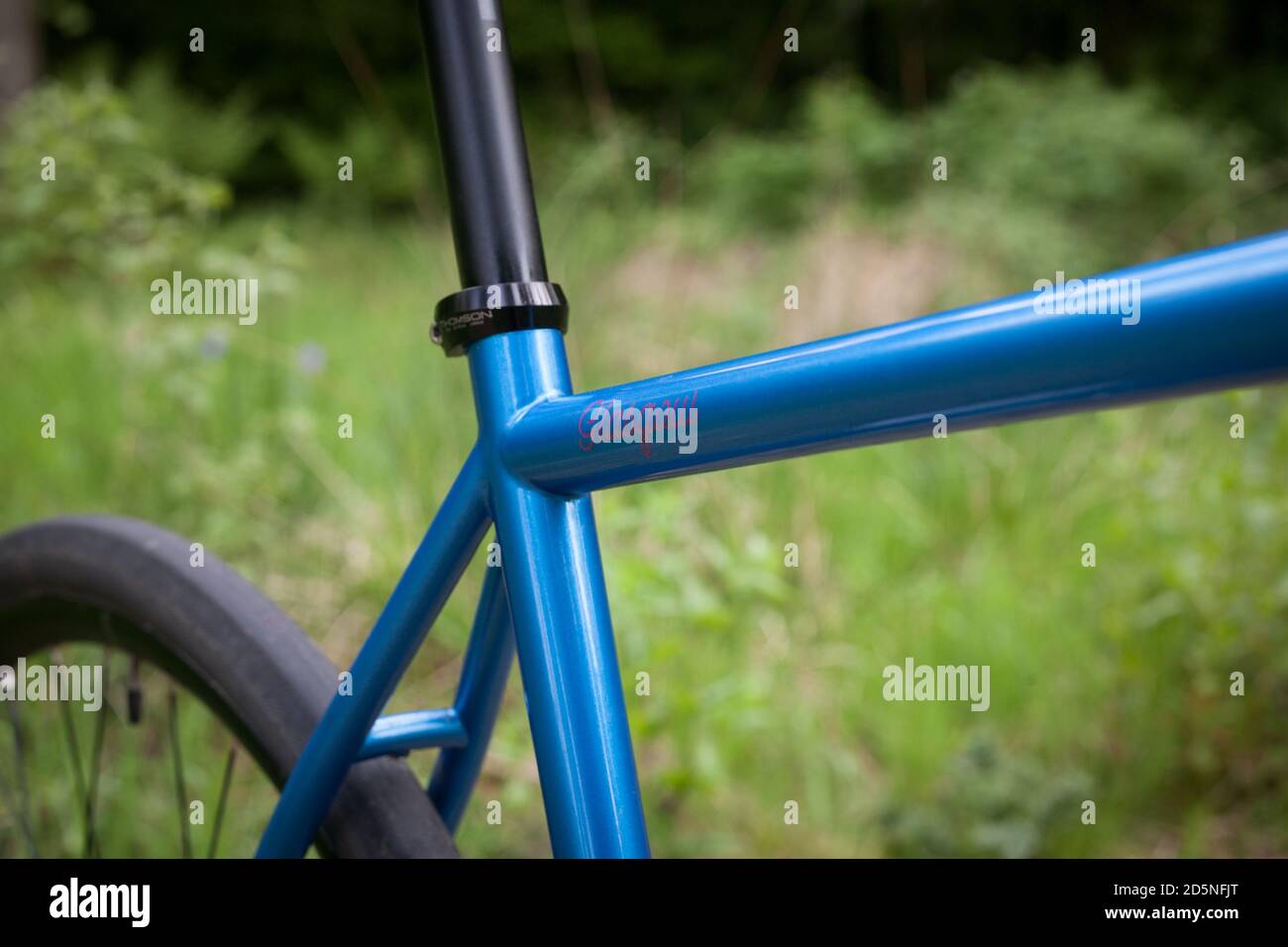 Fillet brazed steel fixed bicycle Stock Photo - Alamy