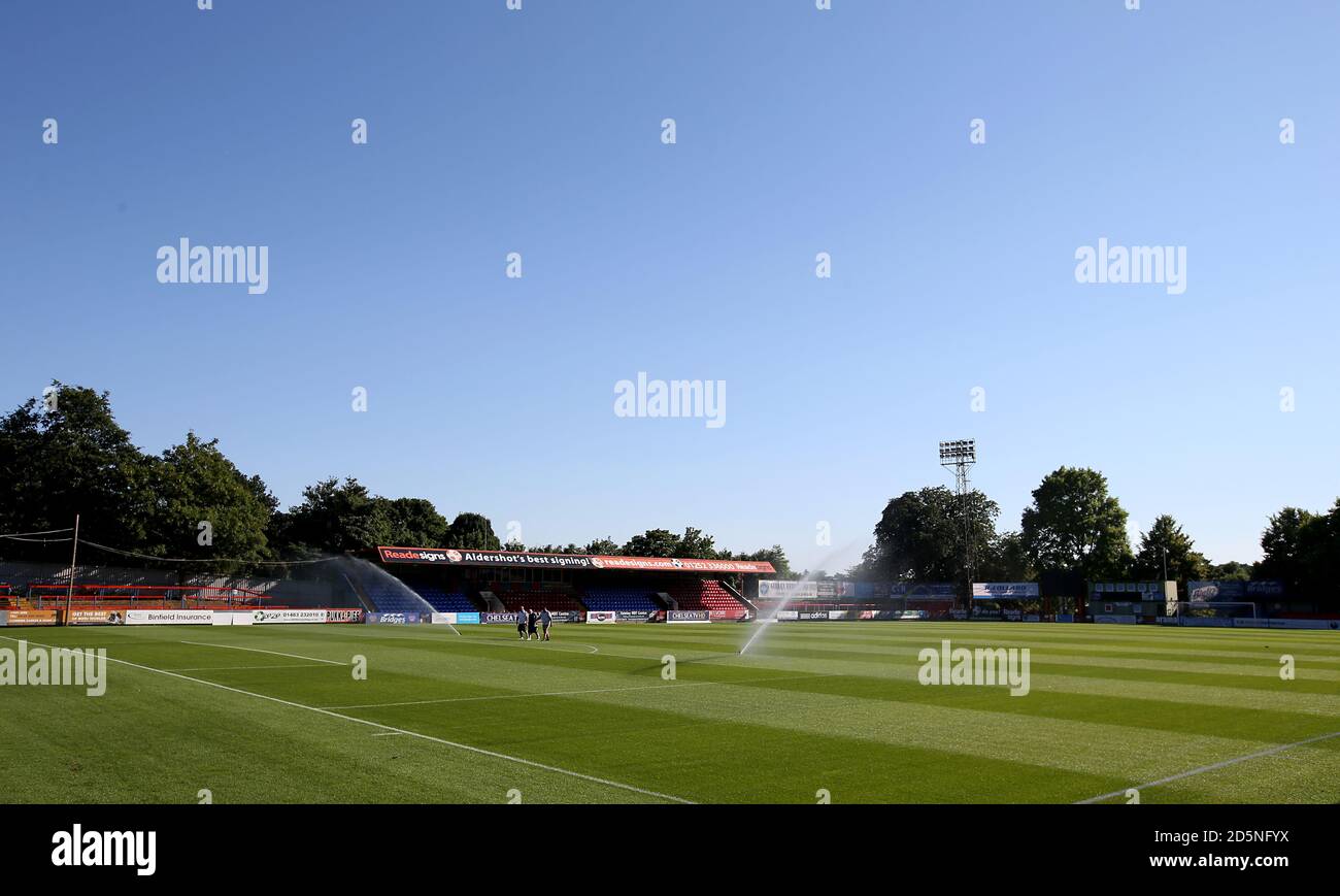 Sprinklers on the pitch prior to the match Stock Photo - Alamy