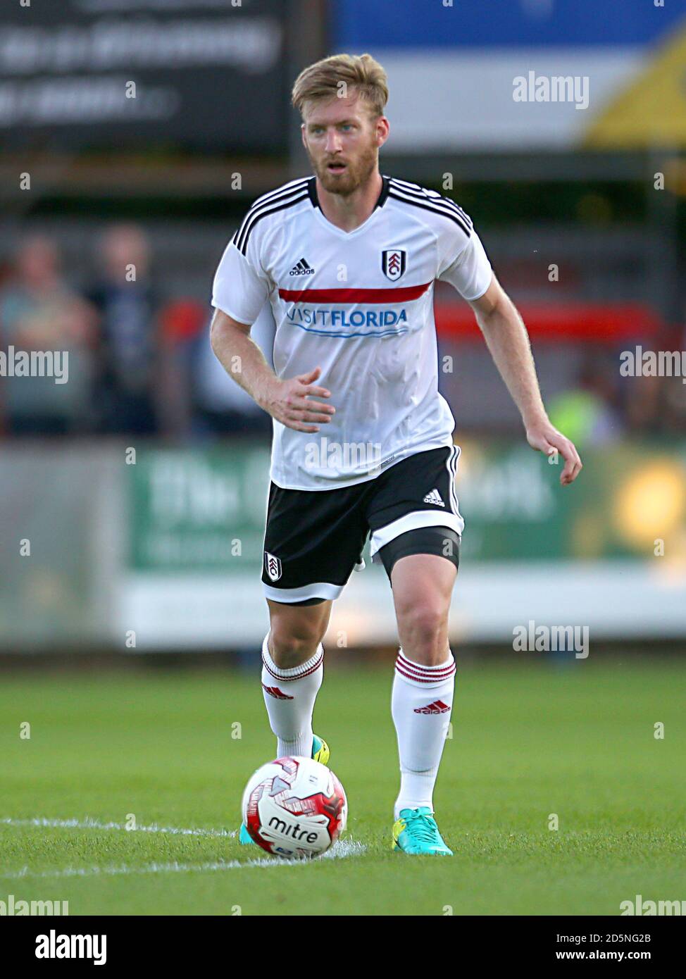 Tim ream fulham hi-res stock photography and images - Alamy